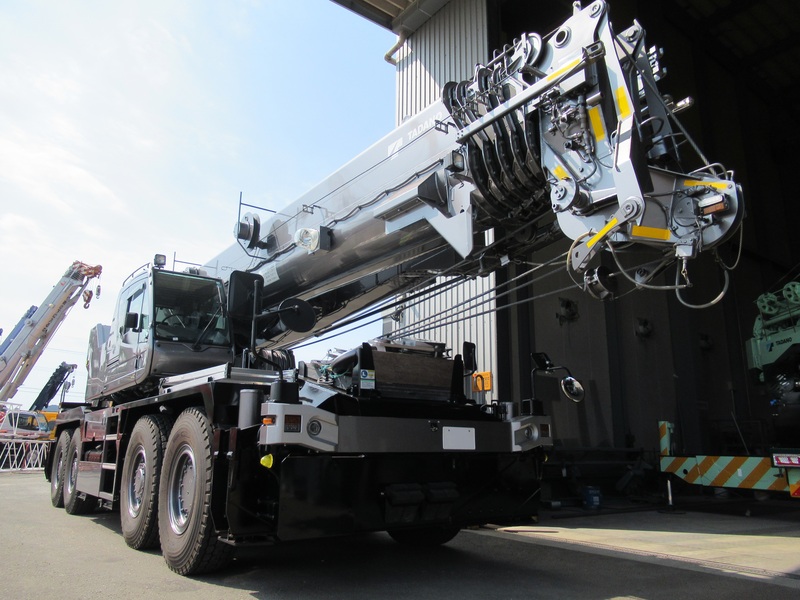 TADANO GR-700N-2 （大型ラフタークレーン） | 株式会社サンキライズ